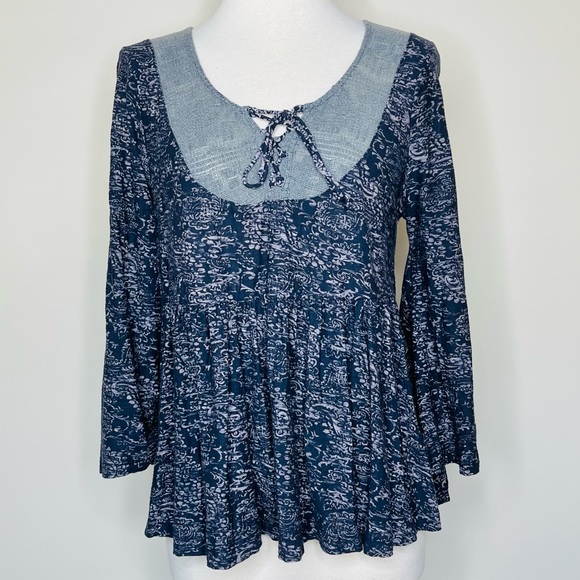 Akemi + Kin | Tops | Anthropologie Akemi Kin Marcella Blue Peasant Bell ...